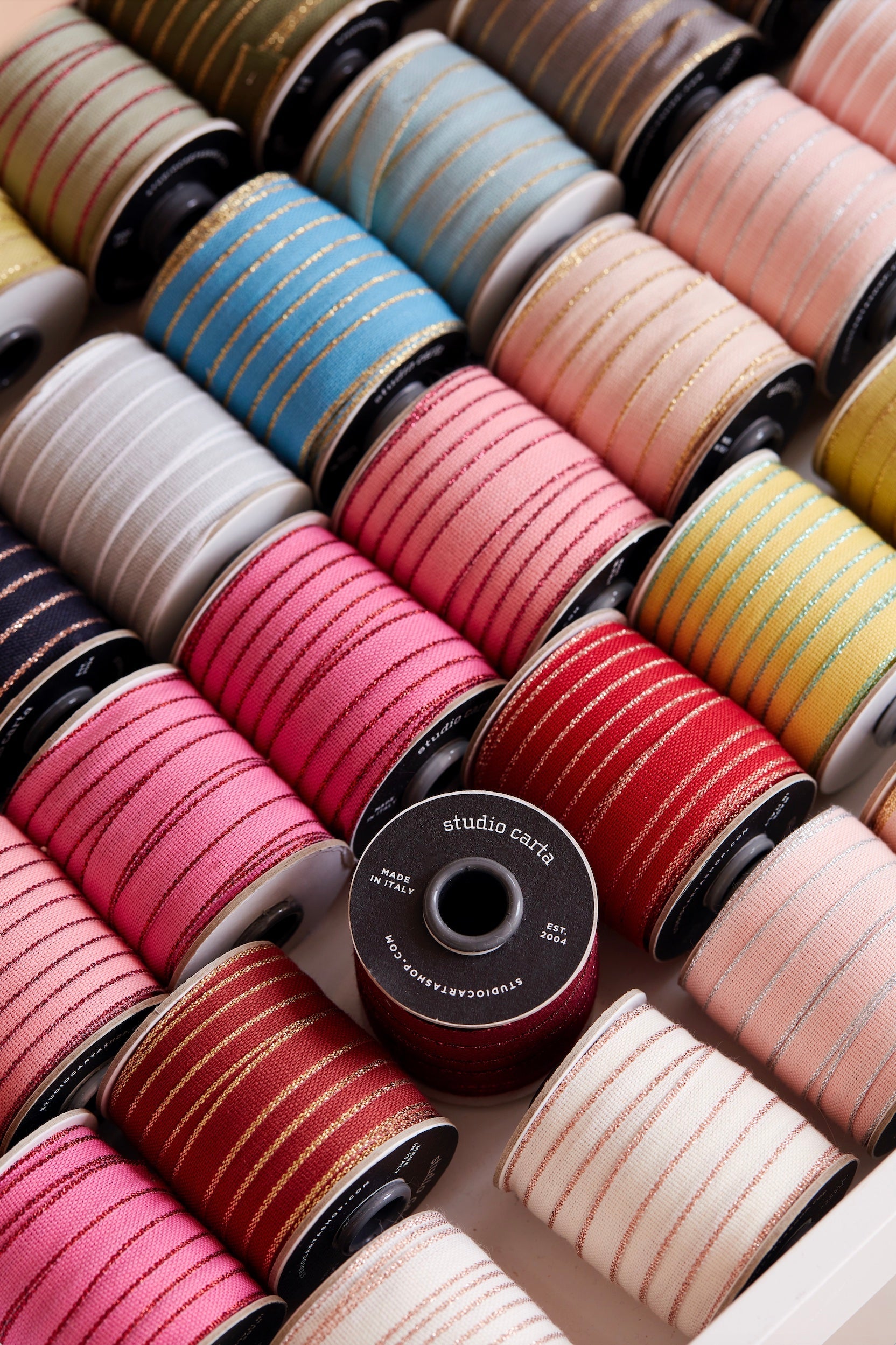 Metallic ribbon – studiocartawholesale.com